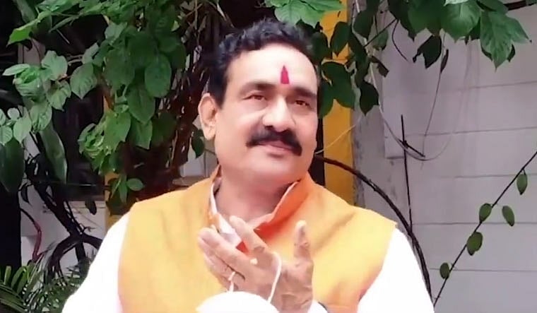 Madhya Pradesh: Deepak Joshi is BJP's senior leader, we are with him ...