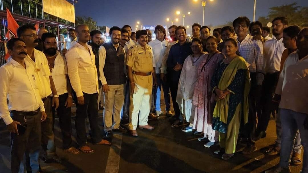 Navi Mumbai RTO takes action after MNS raises illegal parking at Kalamboli