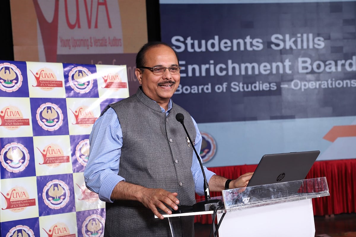 Indore: Chartered Accountant Mangesh Kinare Addresses The Programme