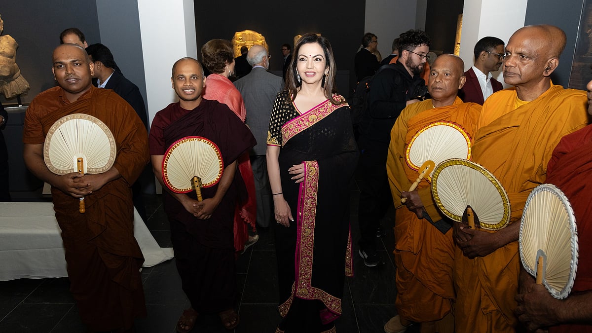 Nita Ambani Brings 600 Years Of Indian History To New York's ...