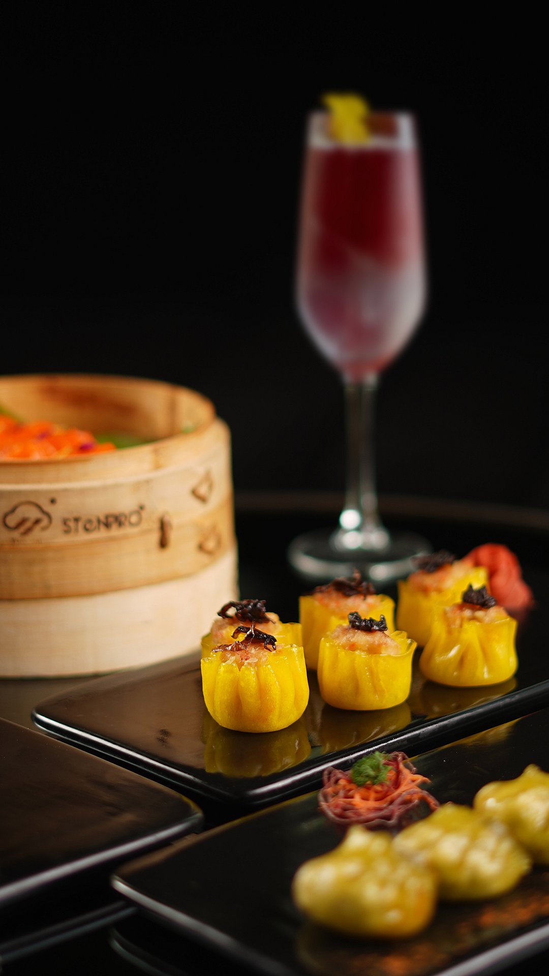 Mumbai: 5 Places That Are Offering Delicious Monsoon Menu