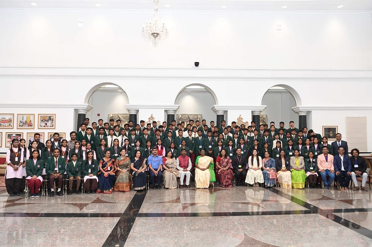 Madhya Pradesh: Eklavya Model Residential School Students Meet ...