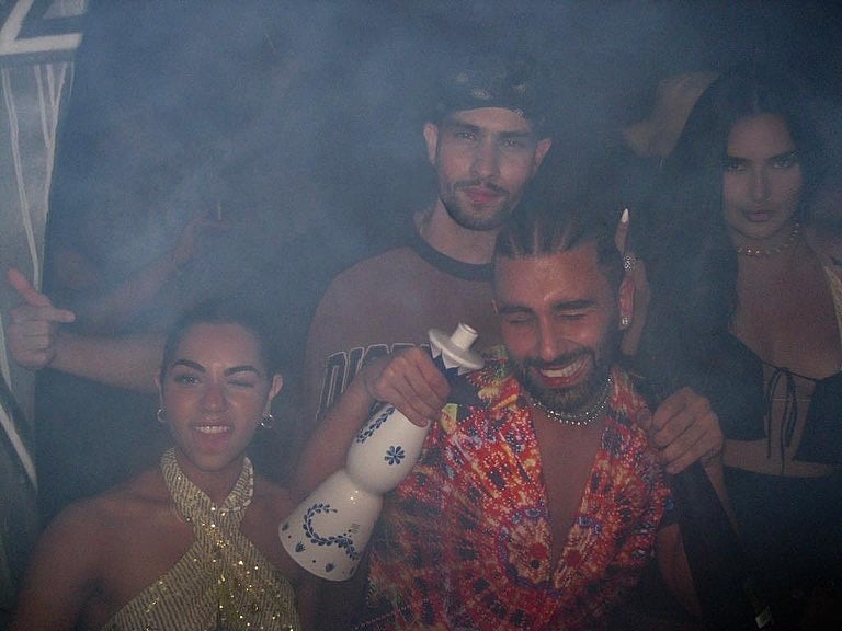 Nysa Devgan Parties With Orry On His Birthday At Mykonos Night Club ...