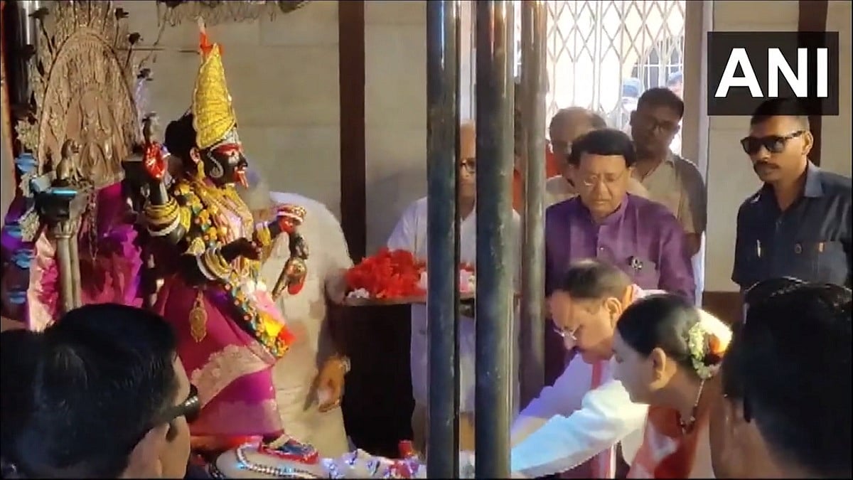 WATCH: BJP President JP Nadda Offers Prayer At Dakshineswar Kali Temple ...