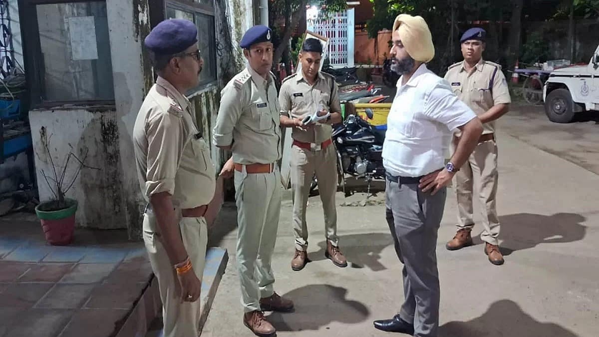 Madhya Pradesh: Cops Arrest 129 Warranty Criminals During Night Combing ...
