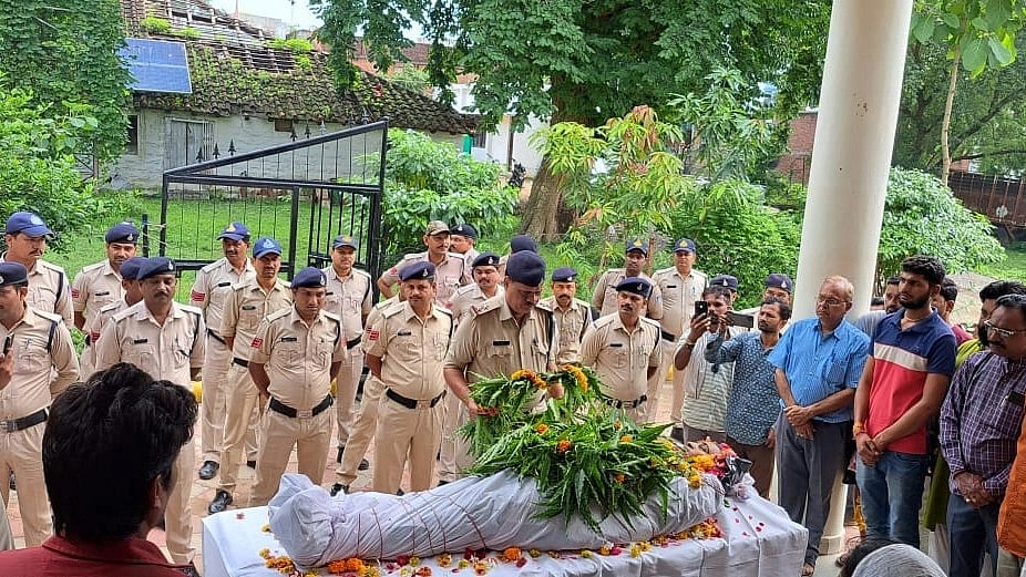 MP: 35-Year-Old Police Constable Dies Due To Cardiac Seizure In Chhatarpur