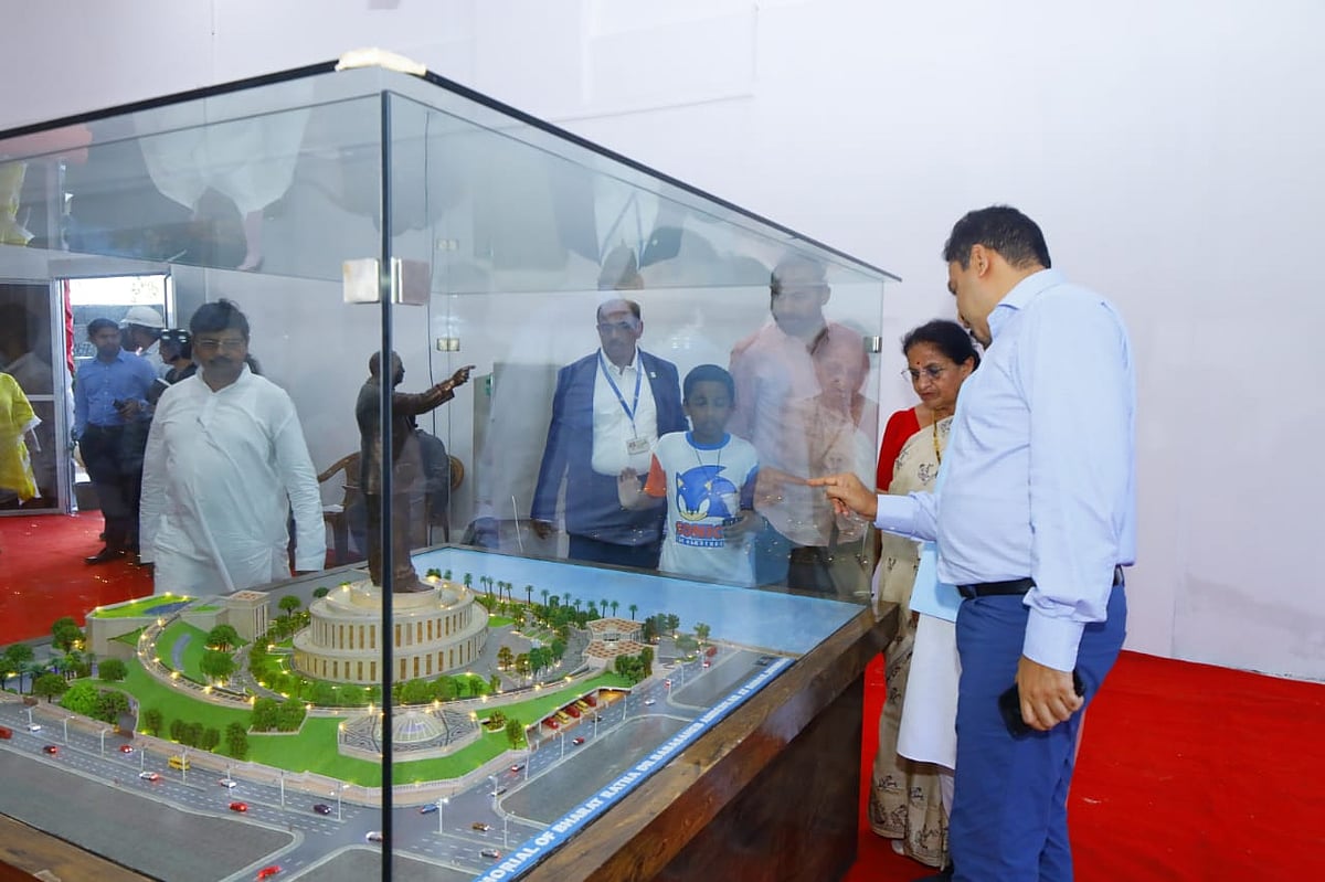 Mumbai News: Parliamentary Committee Visits Grand Memorial Of Dr ...