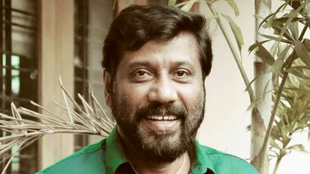 Filmmaker Siddique Laid To Rest With State Honours: Actors, Politicians ...