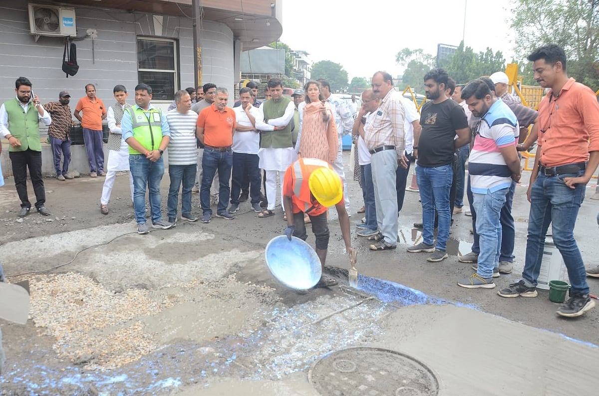 Indore: IMC Uses New Technology For Road Restoration