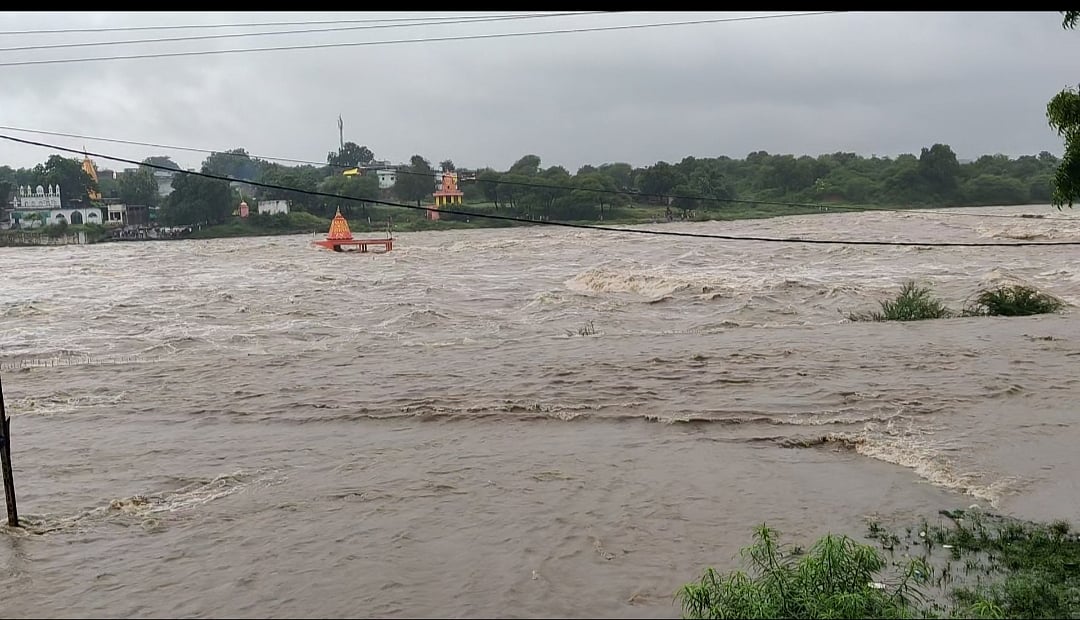 Madhya Pradesh: One Youth Drowns In Sonkatch