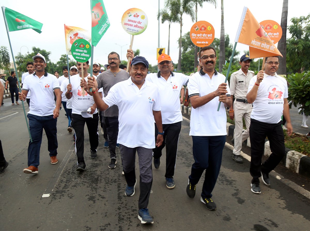 Democracy Walkathon, Carnival Held 5,000 Take Part To Raise Awareness ...