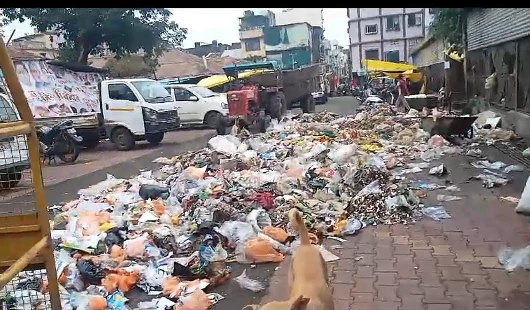 Madhya Pradesh: Neglected Waste Management Near Schools Causes Health ...