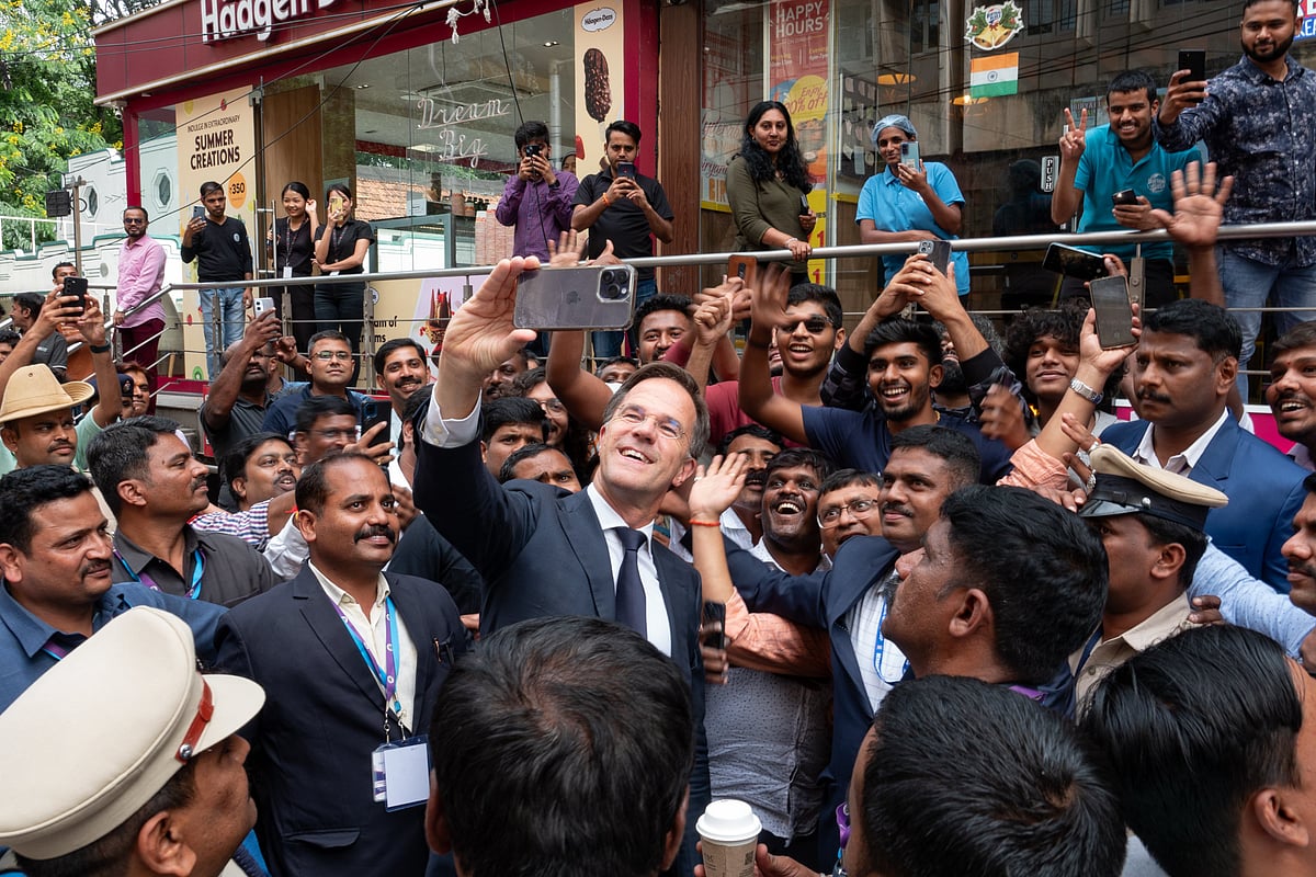 Chai Pe Charcha! Netherland PM Enjoys Masala Chai At Bengaluru And Pays Via UPI; Video Goes Viral