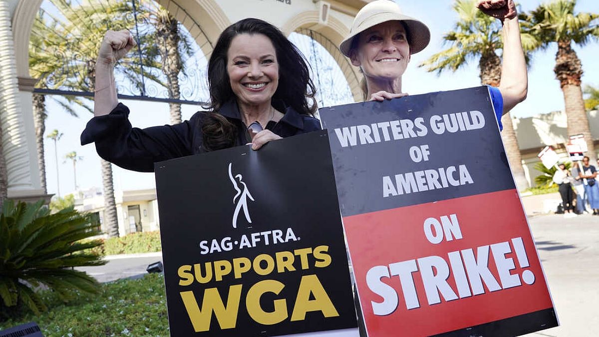Hollywood Strike: Negotiations Continue For New SAG-AFTRA Contract To ...