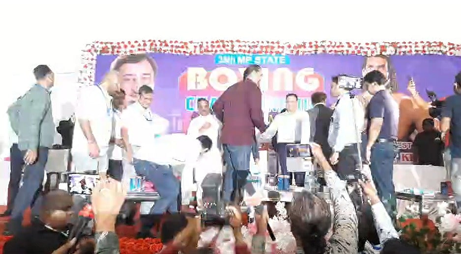 "The Great Khali" Boosts Boxing Culture At Mahakoushal College's Three ...