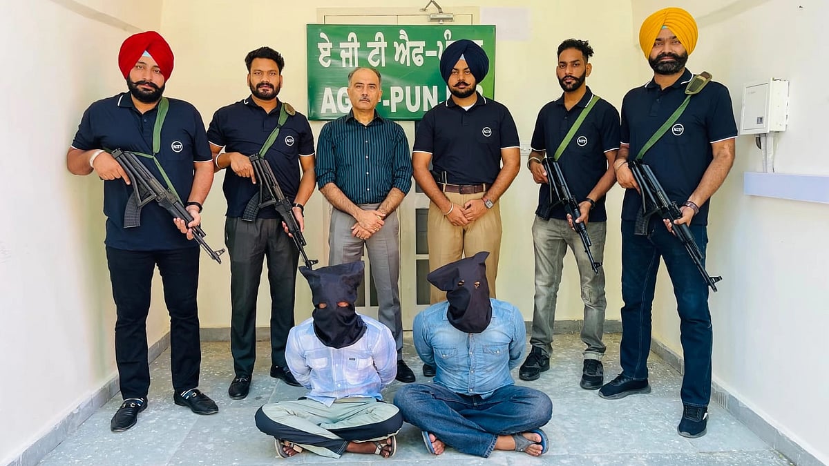 Punjab Cops Nab 2 Aides Of Notorious Bambiha Gang, 4 Pistols & 16 Live ...