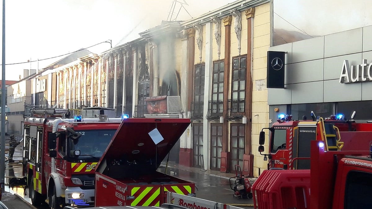 Spain: Fire During Birthday Celebration At Nightclub Kills 13 In Murcia ...