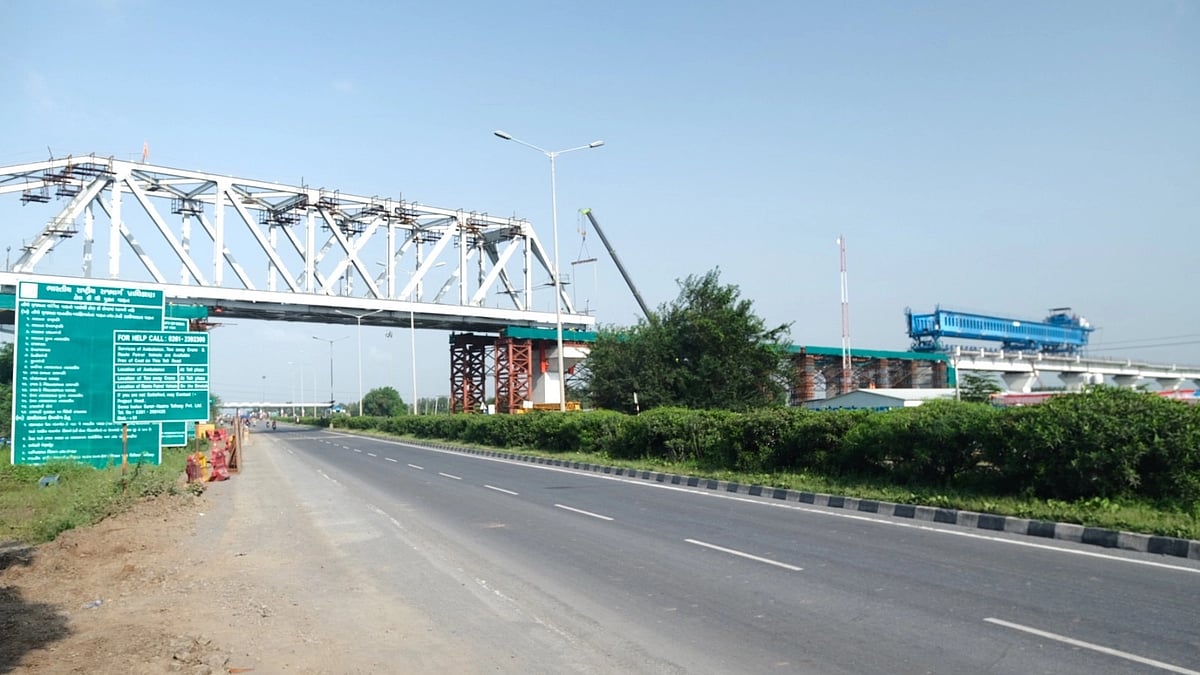 NHSRCL Erects First Steel Bridge For Mumbai- Ahmedabad High-Speed Rail ...
