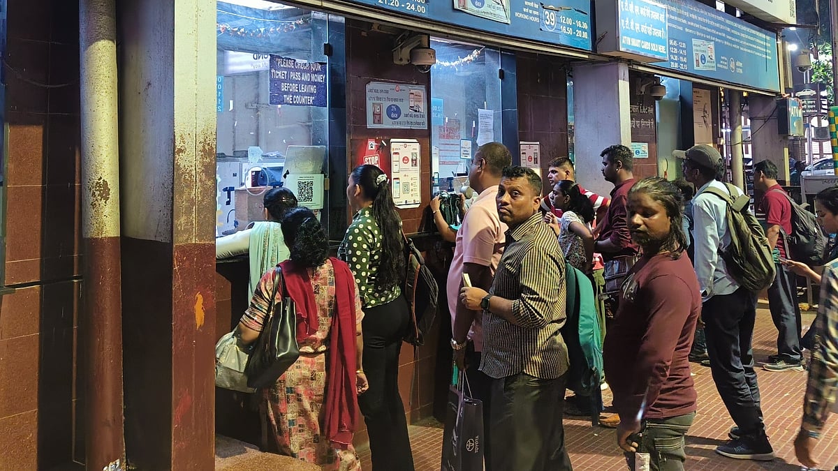 Mumbai News: CR To Increase Number Of Unreserved Counters To Reduce Long Queues For Tickets