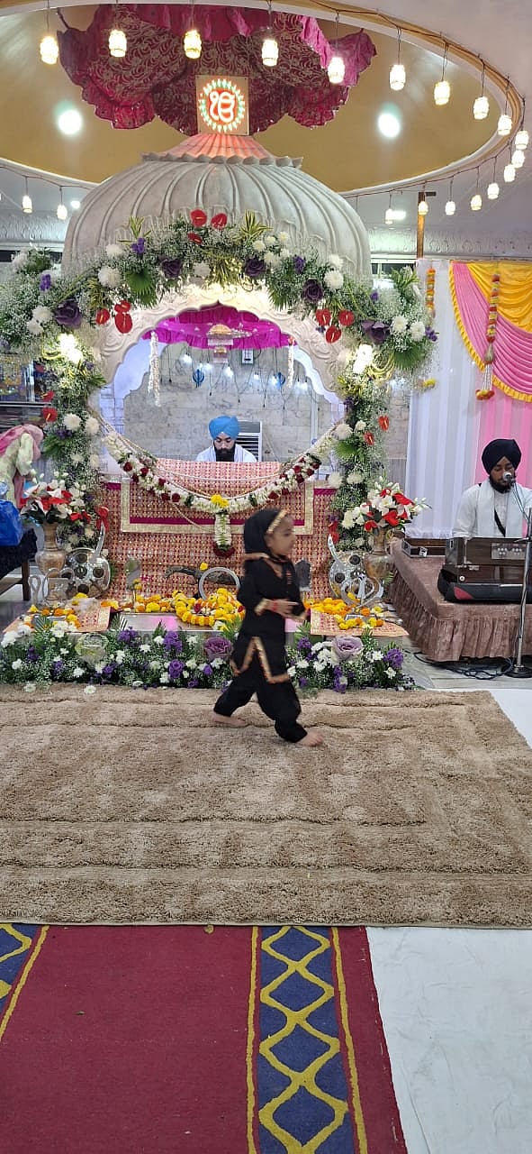 Guru Nanak Jayanti 2023: Gurudwaras Across Mumbai Host Grand Gurupurab ...