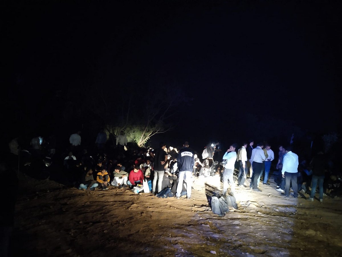 Thane Video: 95 Youths Detained As Cops Bust Pre-New Year Eve Rave ...