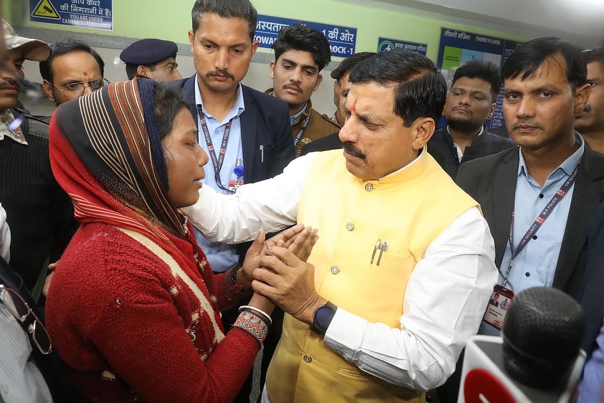 CM’s Surprise Inspection: Talks To Patients, Relatives At Hamidia