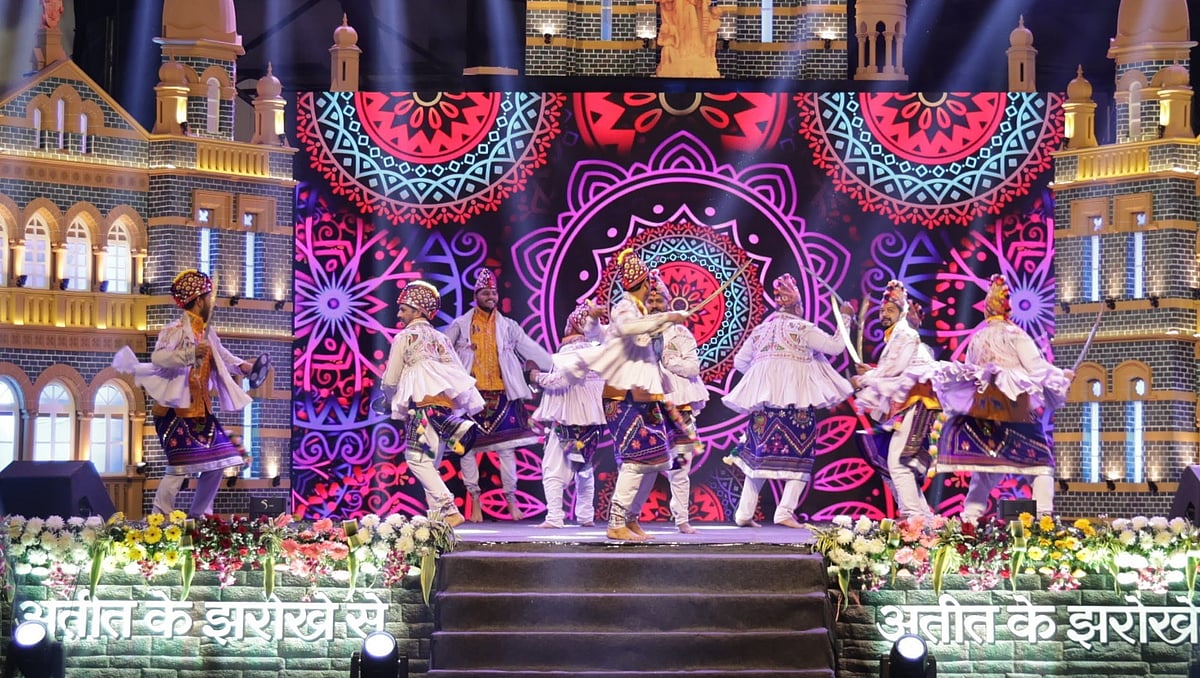 Mumbai News: WR Organises Mega Musical Show Culminating Celebrations Of ...