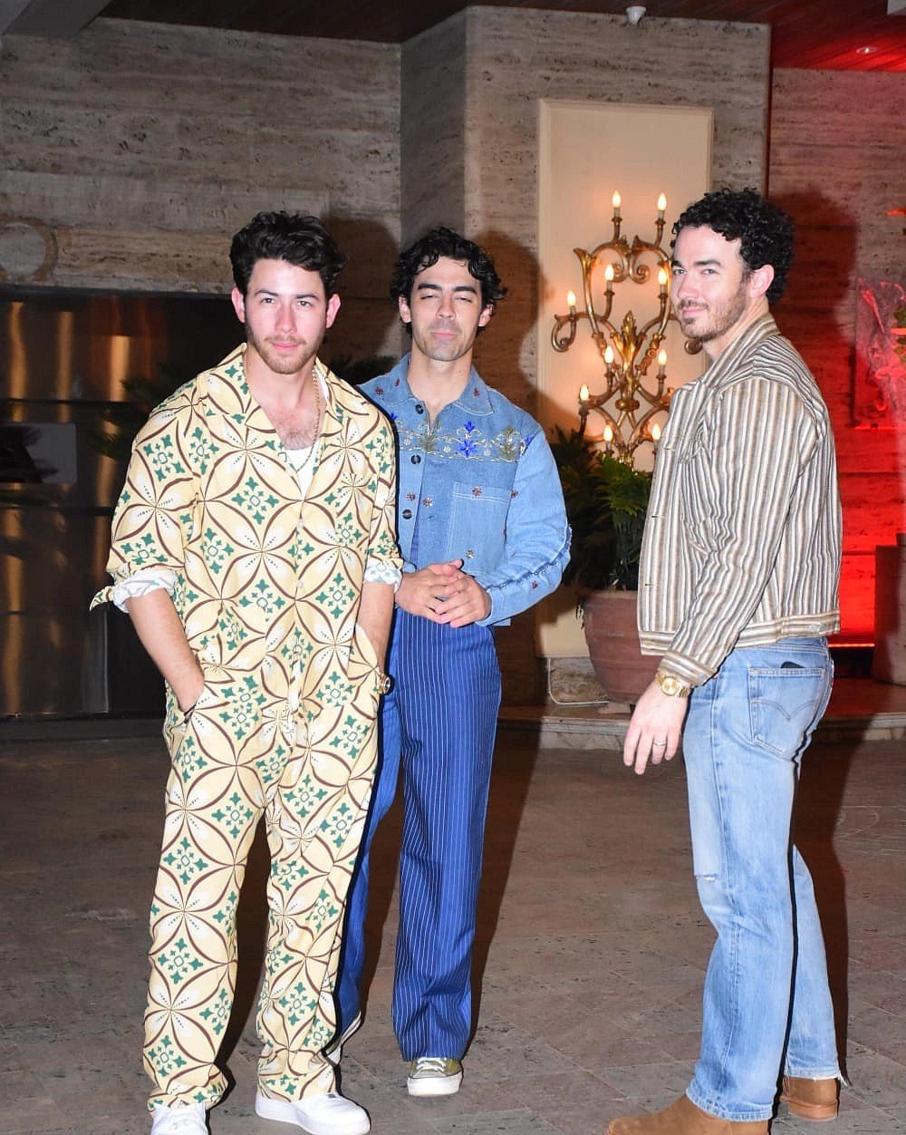 Nick Jonas, Sonam Kapoor, Malaika Arora & Others Party Hard Post ...
