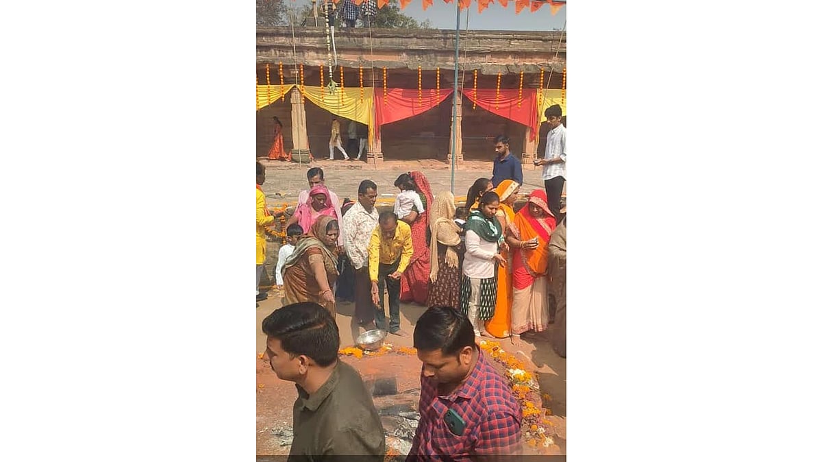 MP: Devotees Throng Goddess Vagdevi Temple At Bhojshala