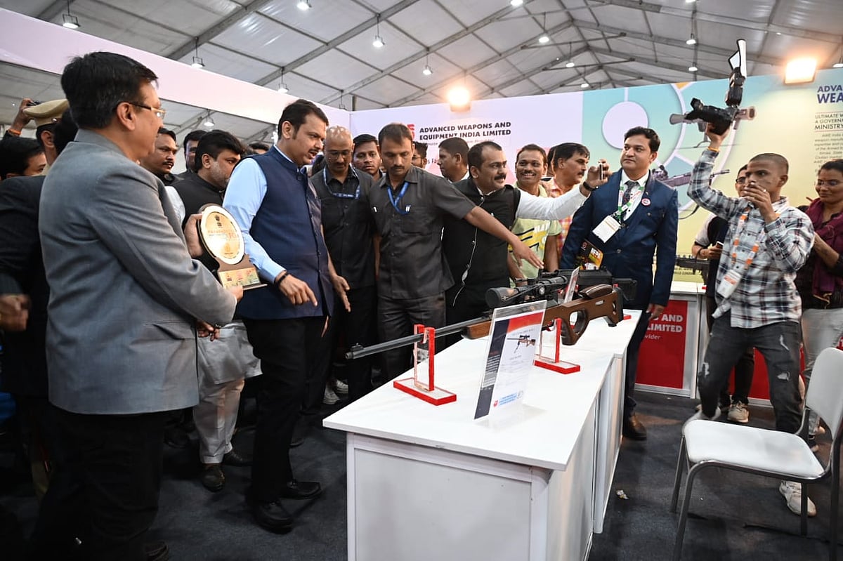 Maharashtra MSME Defence Expo: Devendra Fadnavis Encourages Engineering Students To Explore ...