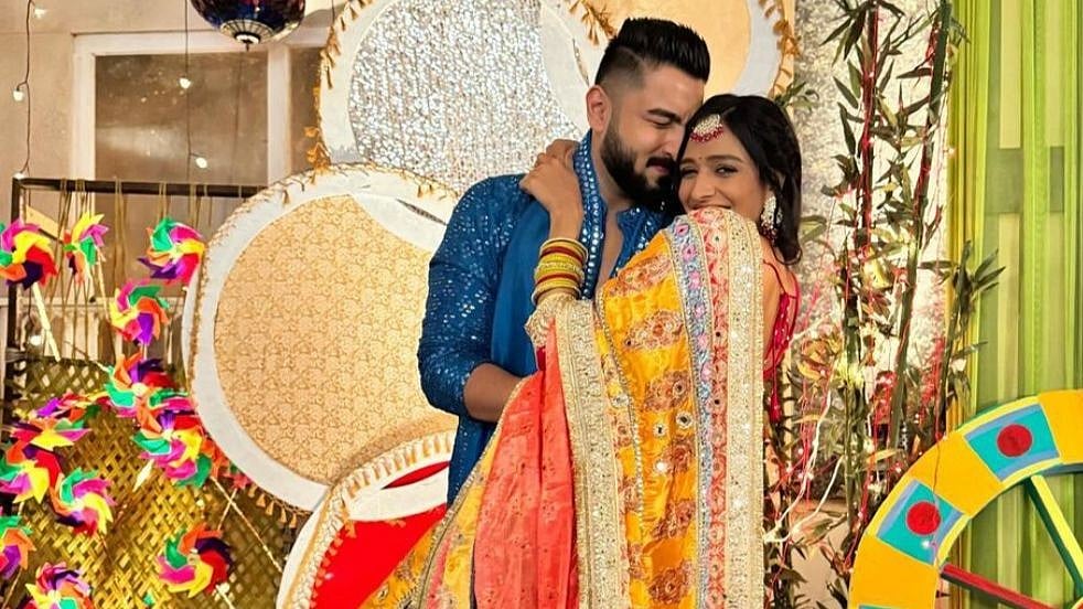 'Will Never Stop Loving You': Aishwarya Khare Wishes Rohit Suchanti On His Birthday, Sparks ...