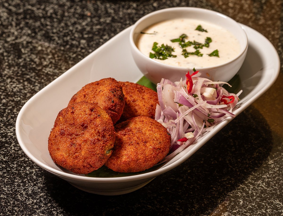 Food Review: Kari Apla In Mumbai Serves Cuisine Inspired From ...