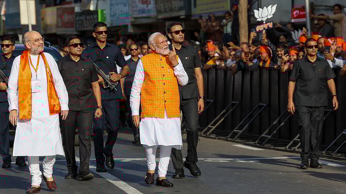 IN PICS: PM Narendra Modi, Home Minister Amit Shah, Others Cast Their ...