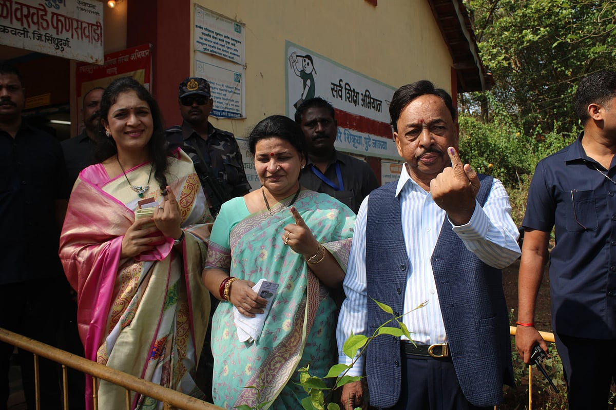 IN PICS: PM Narendra Modi, Home Minister Amit Shah, Others Cast Their ...