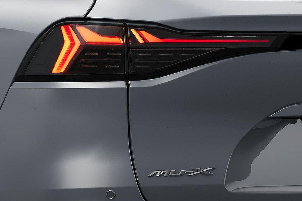 Isuzu Unveils 2024 MU-X SUV: Fresh Look and High-Tech Upgrades Revealed