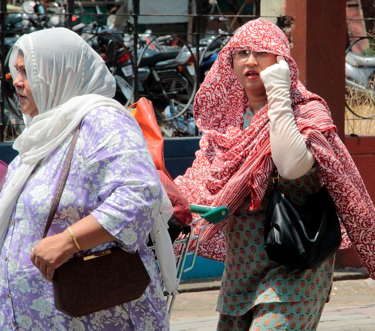 Indore Weather Update: Chances Of Light Showers And Gusty Winds Today ...