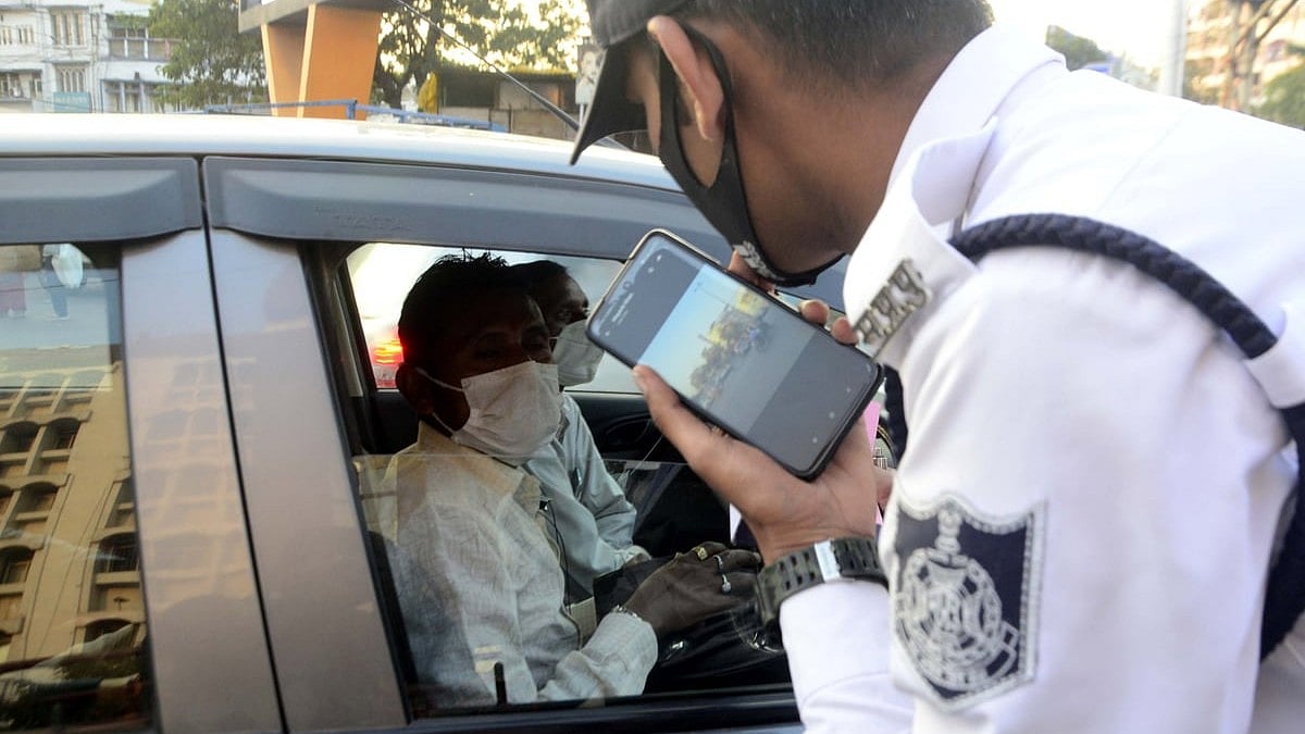 Mumbai: Builder, Kin Used Fake MLA Car Sticker To Ferry Cash During ...