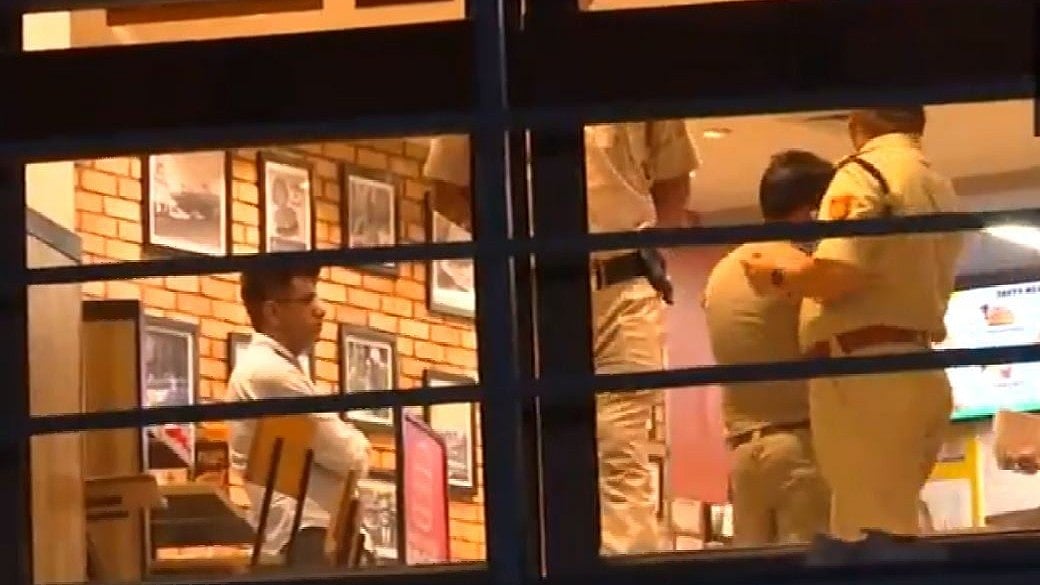 Delhi: Man Shot Dead Outside Burger King Outlet In Rajouri Garden