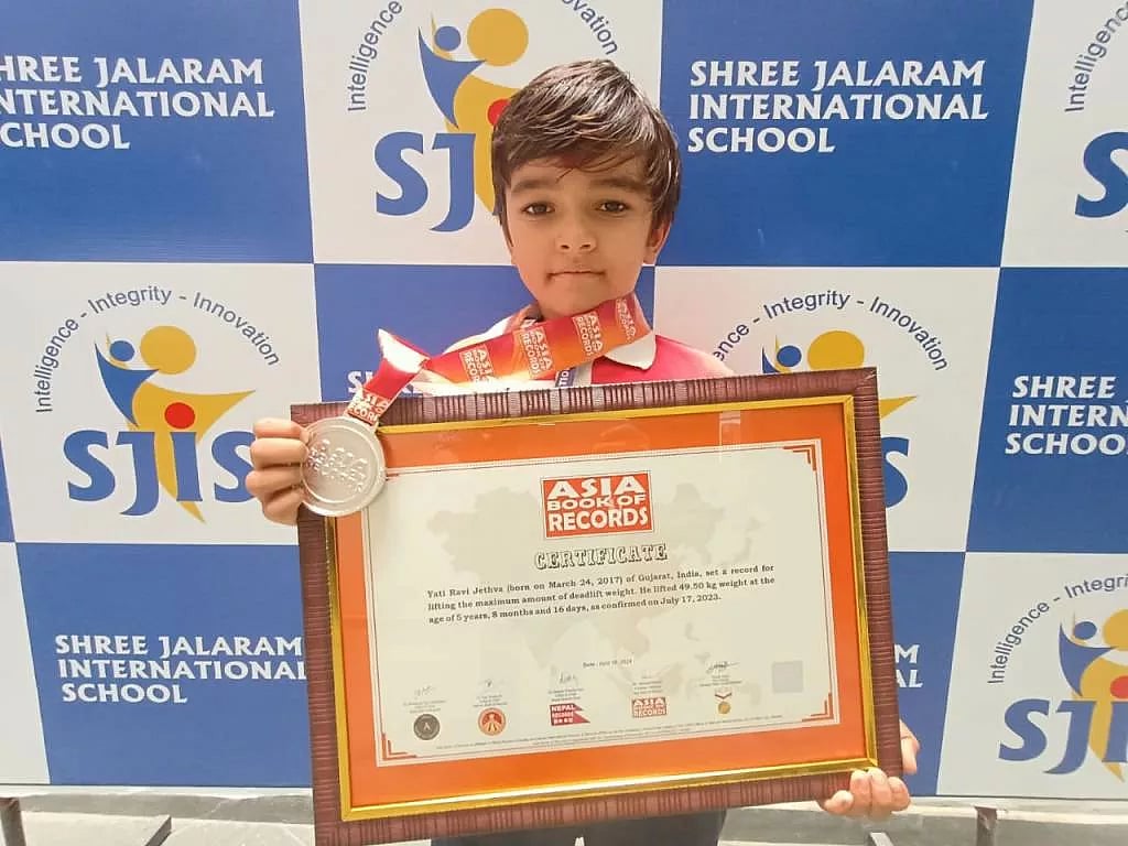 EXCLUSIVE: 7-Year-Old Yati Ravi Jethva, Asia’s Youngest Powerlifter ...