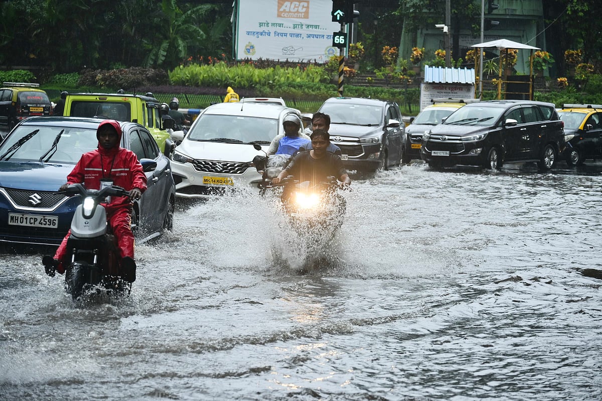 Mumbai's Traffic At Standstill As Heavy Rains Cause Severe Waterlogging; Visuals Surface