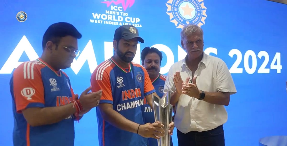 Video: India Skipper Rohit Sharma Keeps T20 World Cup Trophy At BCCI ...