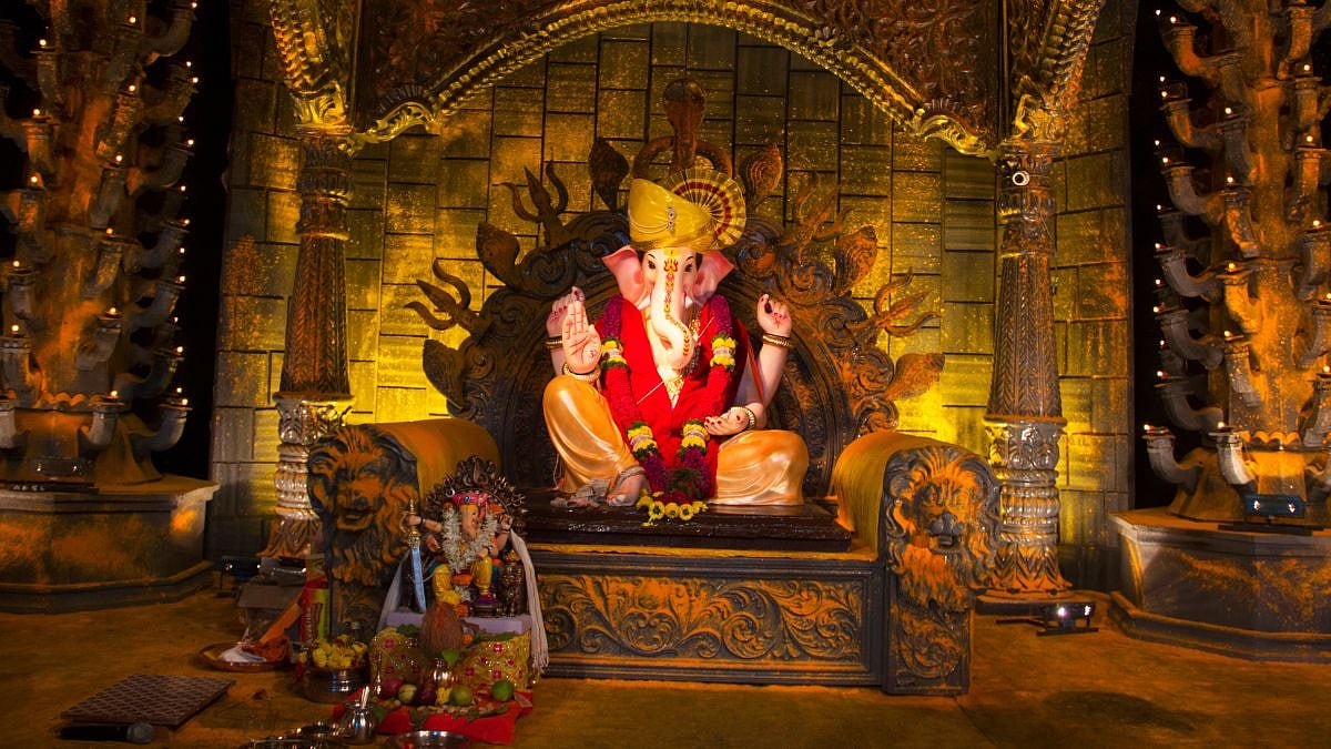 Ganesh Chaturthi: Siddhivinayak Temple, Swayambhu Mandir & Other Must ...
