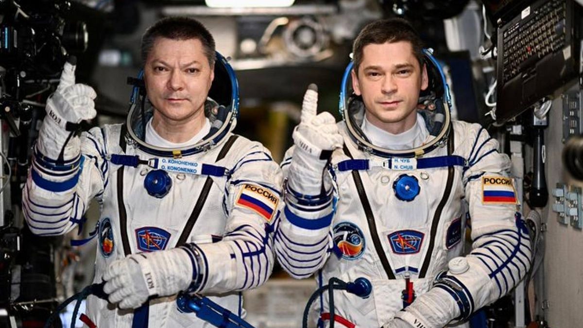 Russian Cosmonauts Oleg Kononenko & Nikolai Chub Break Record For ...