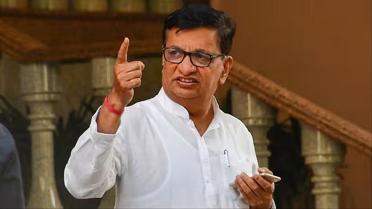 Maharashtra Elections 2024: Balasaheb Thorat Meets Uddhav Thackeray At ...