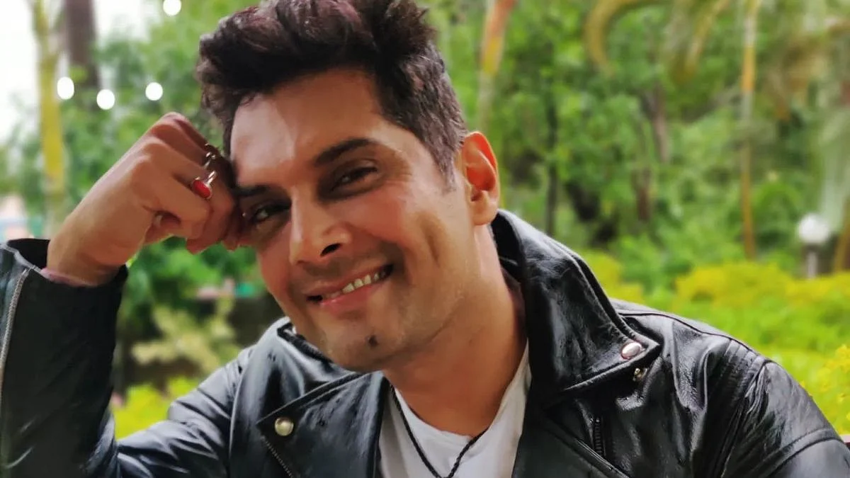Tore My T Shirt Had Scratch Marks All Over Amar Upadhyay Recalls