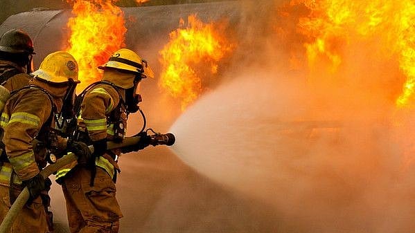 MP: Massive Fire Breaks Out In Plastic Pipes Used For Sewage In Last ...