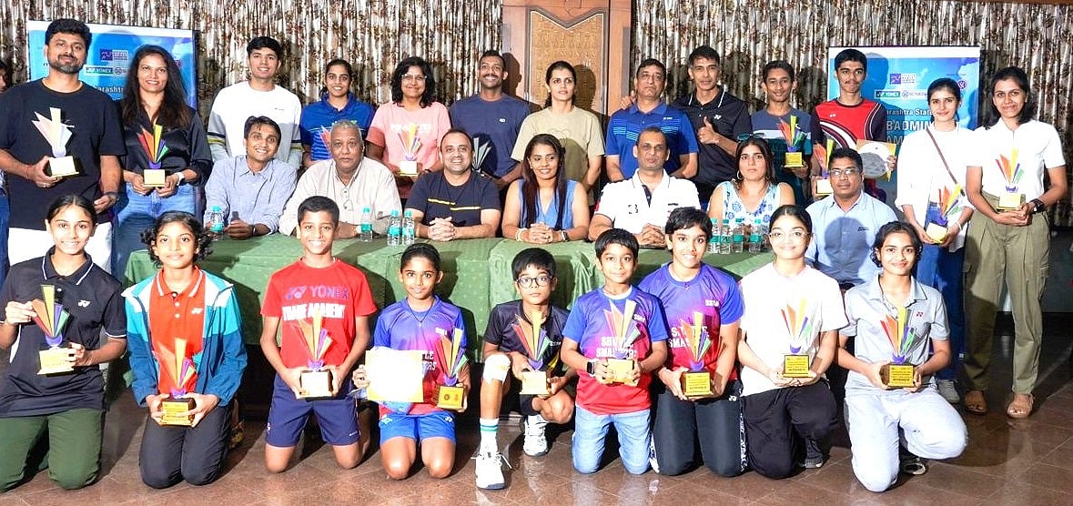 Maharashtra State Badminton: Harshit Mahimkar And Prisha Shah Win ...