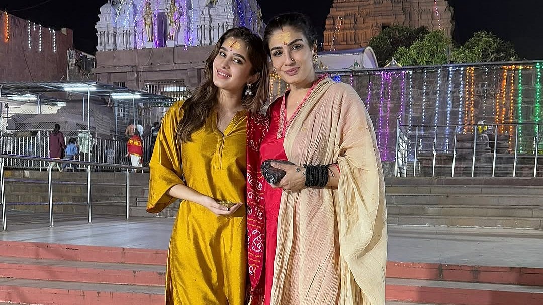 PHOTOS: Raveena Tandon, Daughter Rasha Thadani Seek Blessings At ...