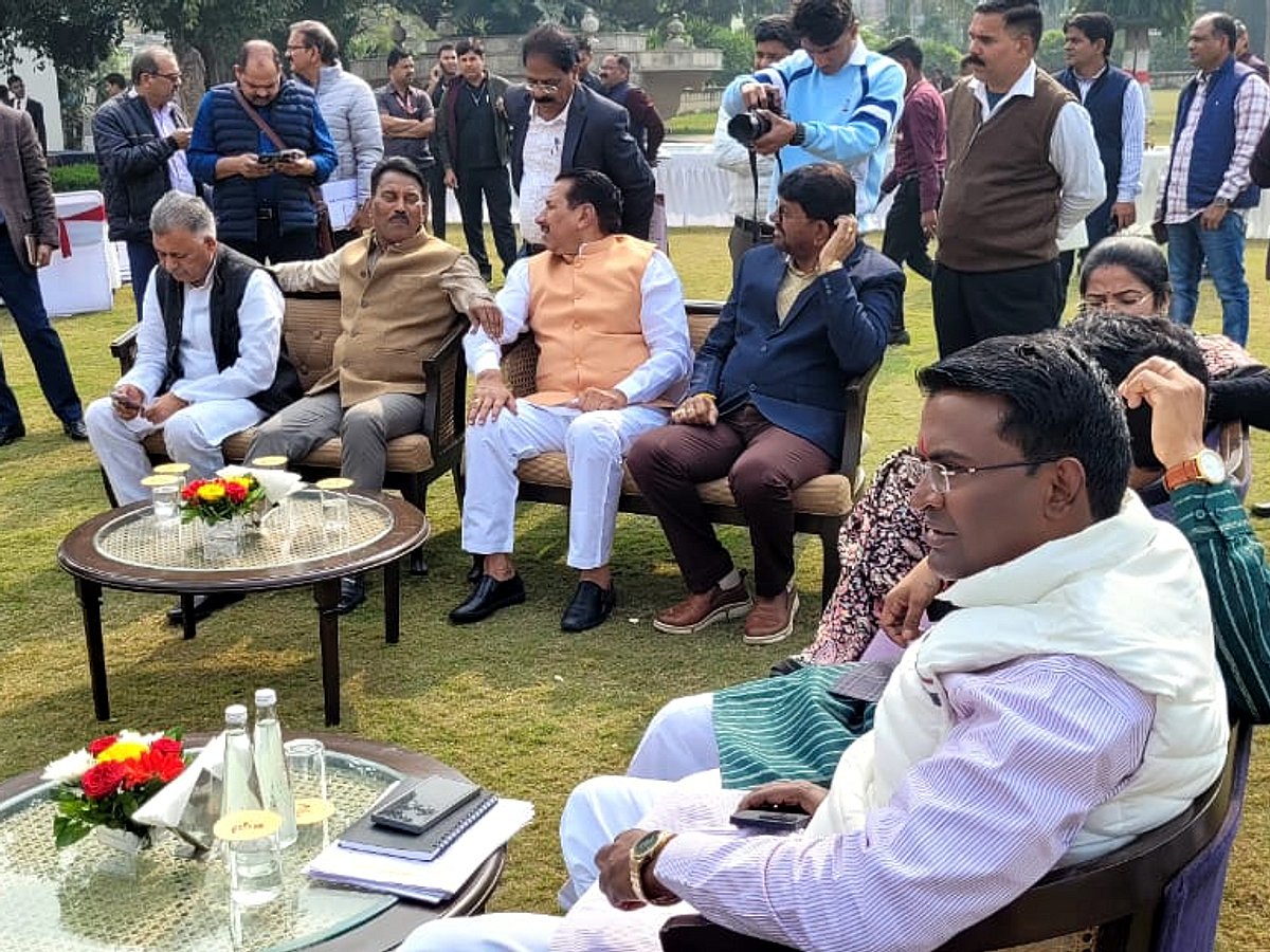 Developmental Works Shall Be Done In Mission Mode, Asserts MP CM Mohan ...