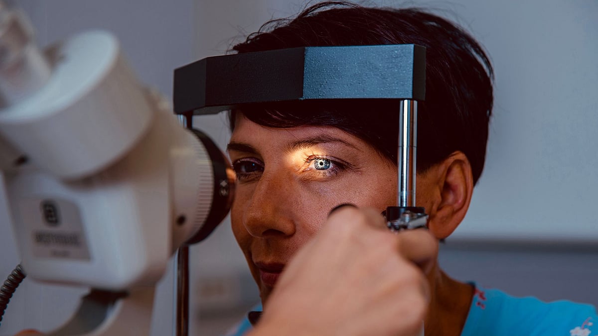 Adults In '40s Must Have Regular Eye-Checkups To Prevent Vision Loss ...